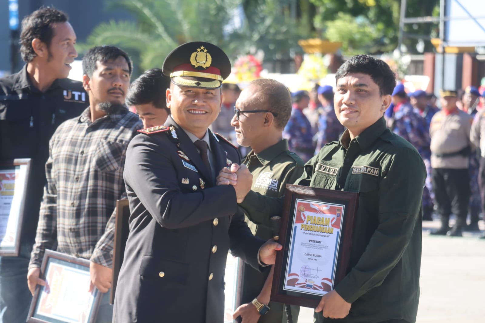 Polresta Apresiasi JMSI Balikpapan Lewat Piagam 'Polri untuk Masyarakat ...